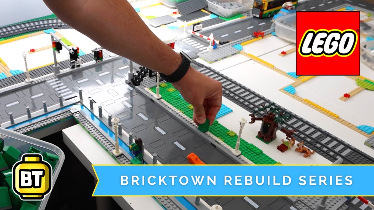 Bricktown LEGO City Adds Street Lights, Street Signs and Bins - YouTube