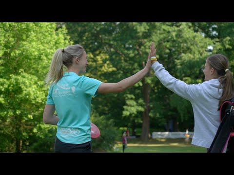 Kristi Unt Throws In from 343ft at Konopiště Open 2023 presented by ...