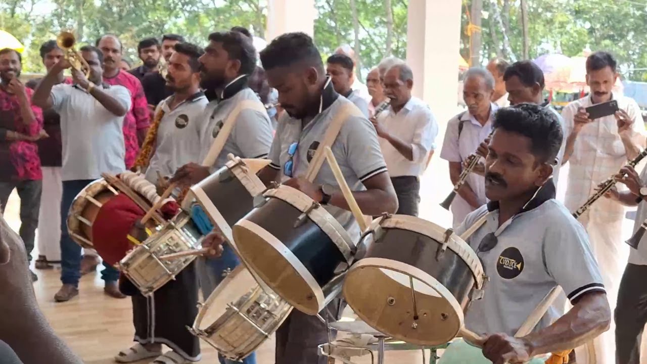 Band Melam by Rajakkad Heavenly Voice at Ellumpuram 2025 - YouTube