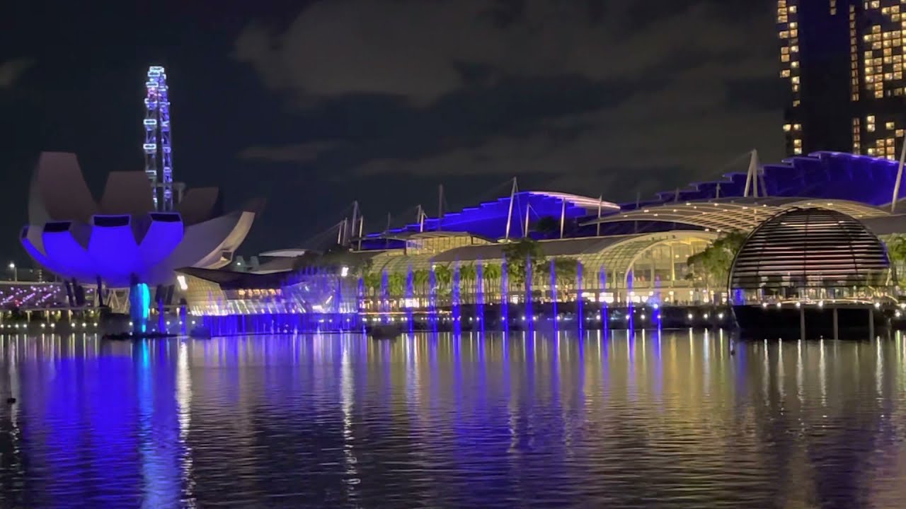 SPECTRA – A LIGHT & WATER SHOW - Marina Bay Sands - YouTube