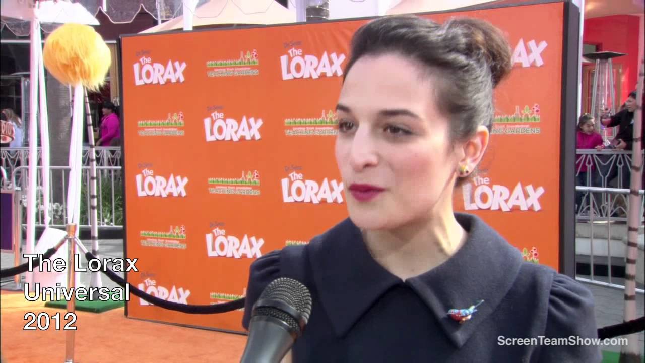 Jenny Slate HD Interview - The Lorax - YouTube