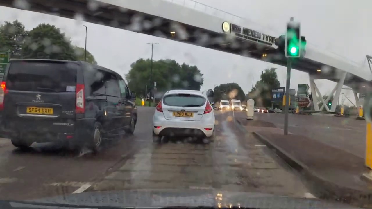 Very Wet Drive Home To Wigan via Manchester ring road - YouTube