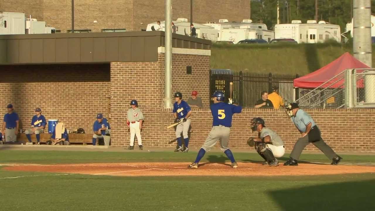 Joey Hooft Gets Robbed of a Base Hit (420) - YouTube