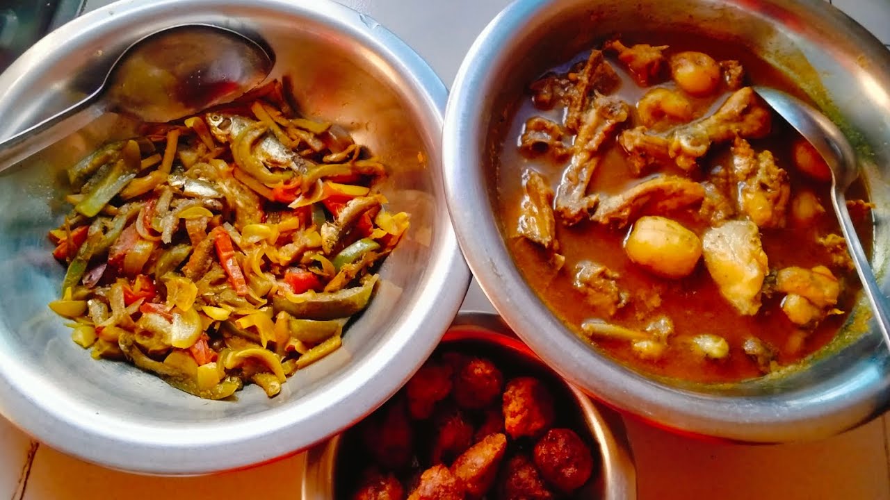 আলু বেগুন ও টমেটো দিয়ে মাছ, মাংস, মাছের বরা, lota kitchen. - YouTube