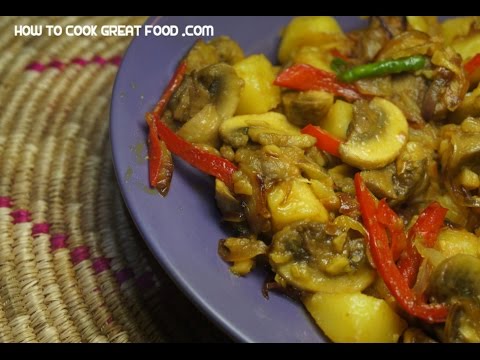 Ethiopian Mushroom & Potato Alicha Tibs Recipe - Dinich be Ingudai ...
