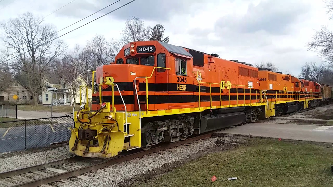 Huron & Eastern 3045 701 Northbound Flushing Michigan/10MPH Speed ...