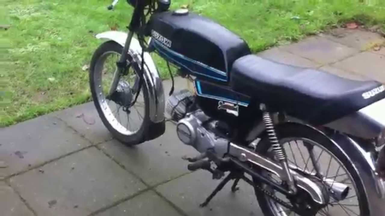 Suzuki Samurai DM50 - YouTube