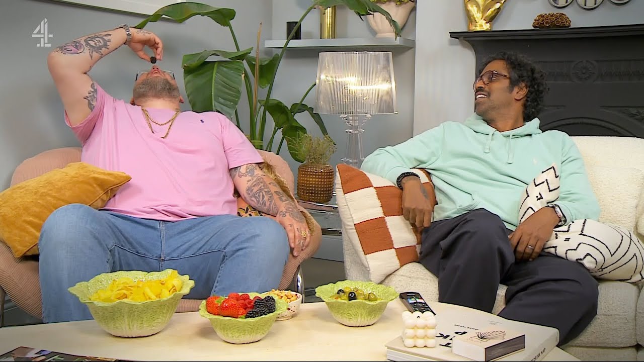 Celebrity Gogglebox S07E03 - YouTube
