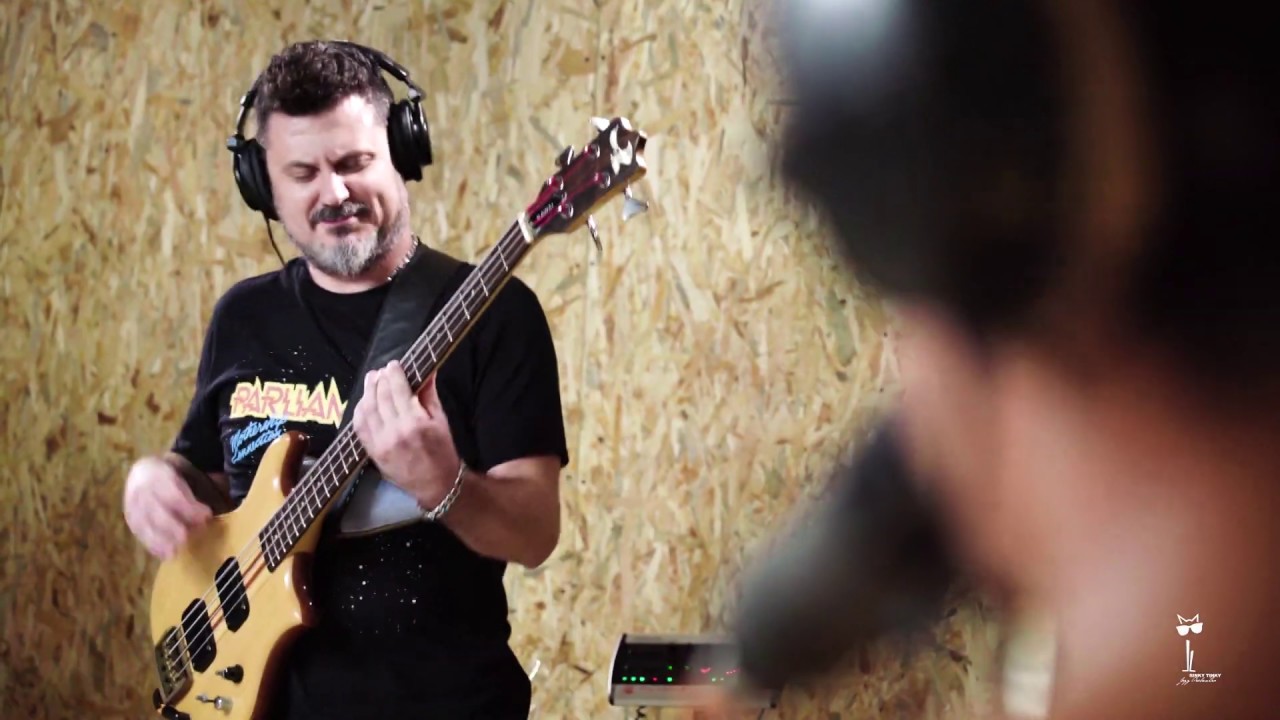 ALESSANDRO CORSI Bass Solo with RINKY TINKY JAZZ ORCHESTRA - YouTube