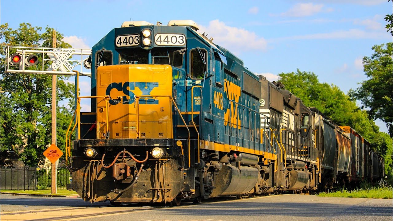 Short CSAO WPMI-61 North Through Glassboro With CSX 4403/NS 5802 6/12 ...