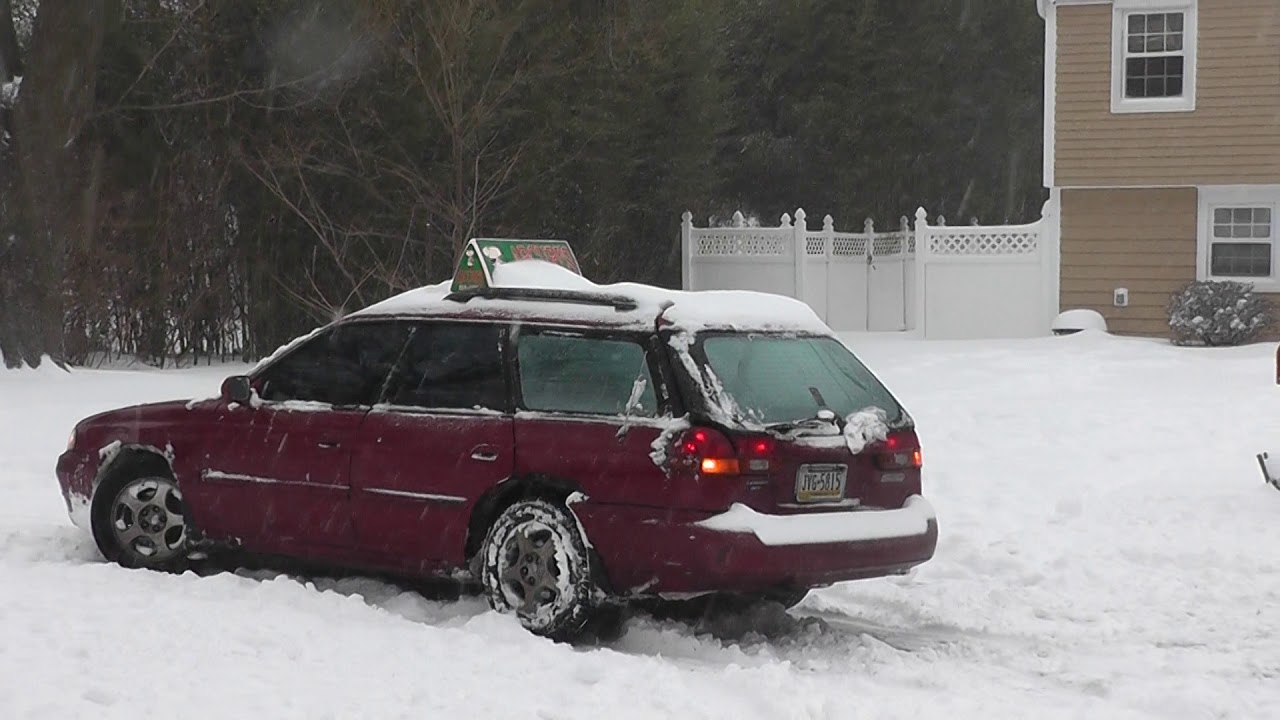 1993 - 1995 Subaru Legacy Stuck in January 2016 Snow - YouTube