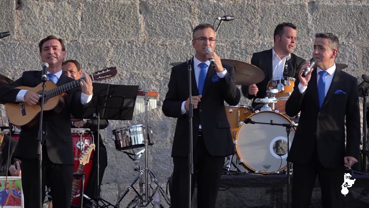 JACARANDA y su Latin Jazz Orquesta - REGALAME ESTA NOCHE - YouTube