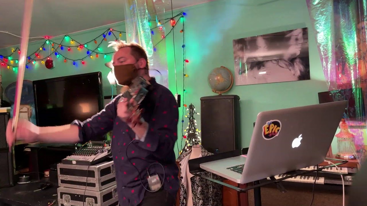 Dr. Draw - electric violin multicam stream - YouTube