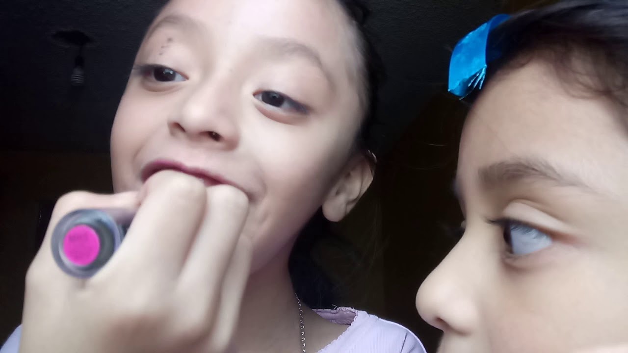 Mi primer tutorial de makeup para niñas - YouTube