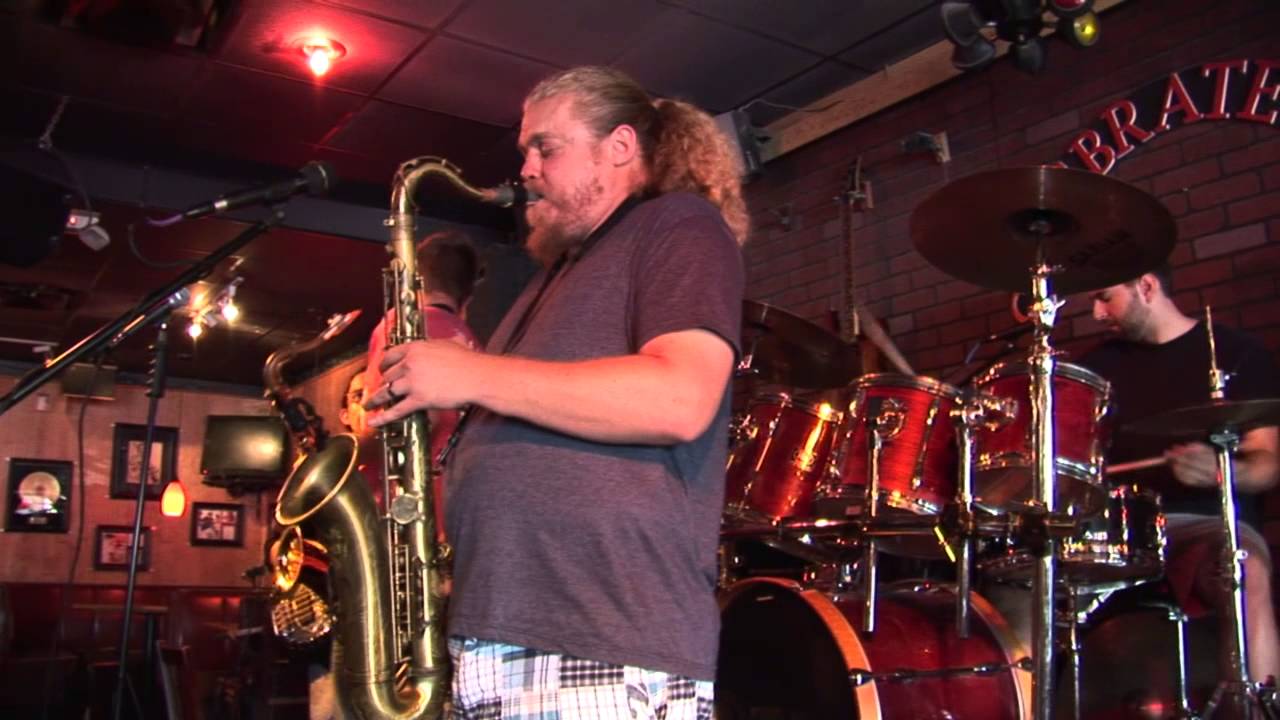 Fat Cactus at Harmonious Monks having fun with "Rock me Mama" - YouTube