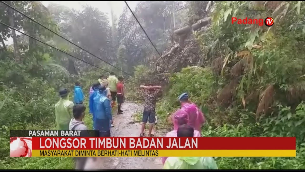 Akibat Tertimbun Material Longsor Akses Jalan Menuju Jorong Tombang ...