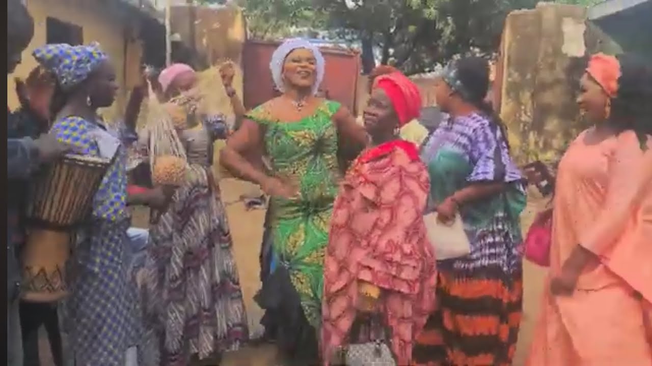 My friend traditional wedding in africa (Guinea Conakry ) - YouTube