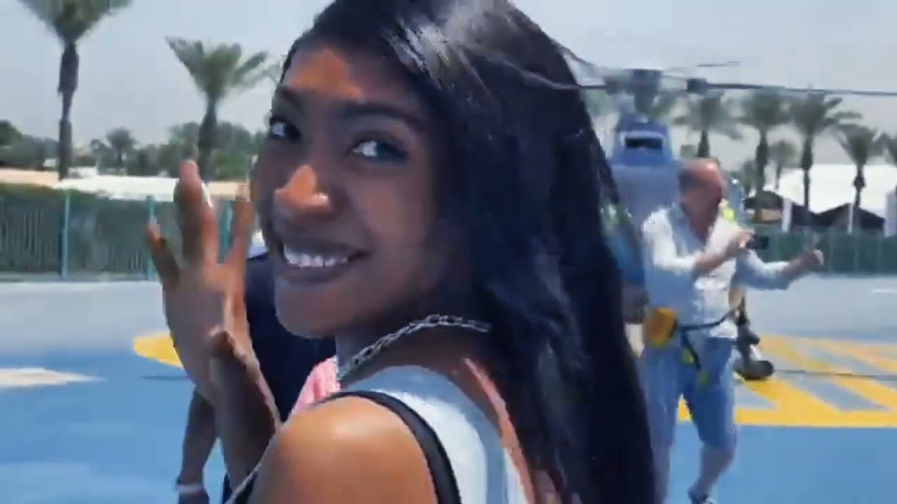 peewi logoti Dubaï porta potty clip officiel - YouTube