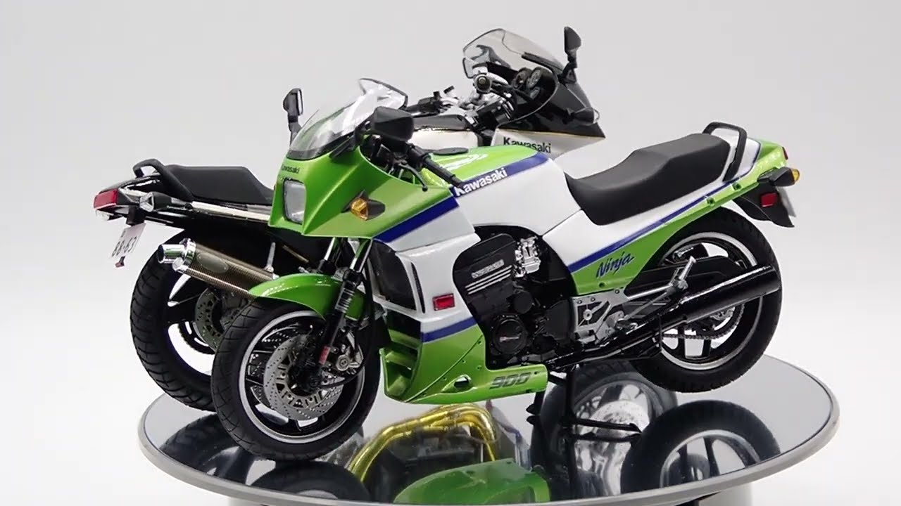 1/12 AOSHIMA GPZ900R A2&A7 - YouTube