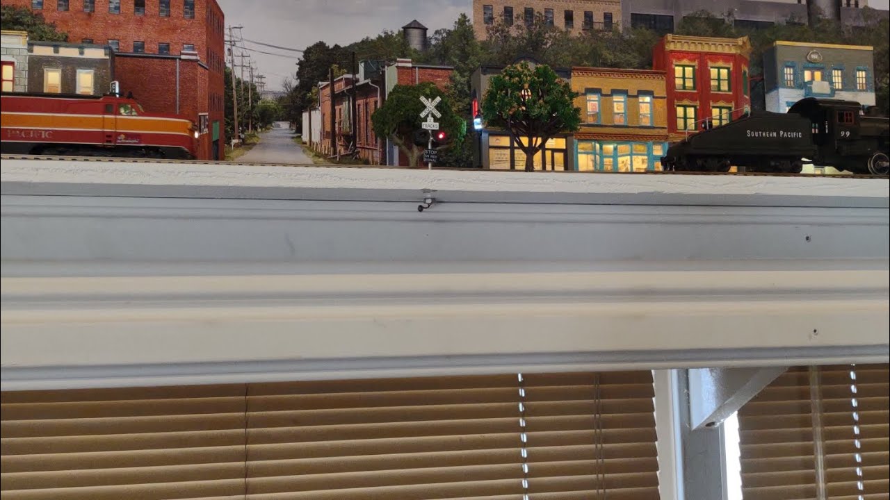 HO Scale Ceiling / Shelf Train - YouTube