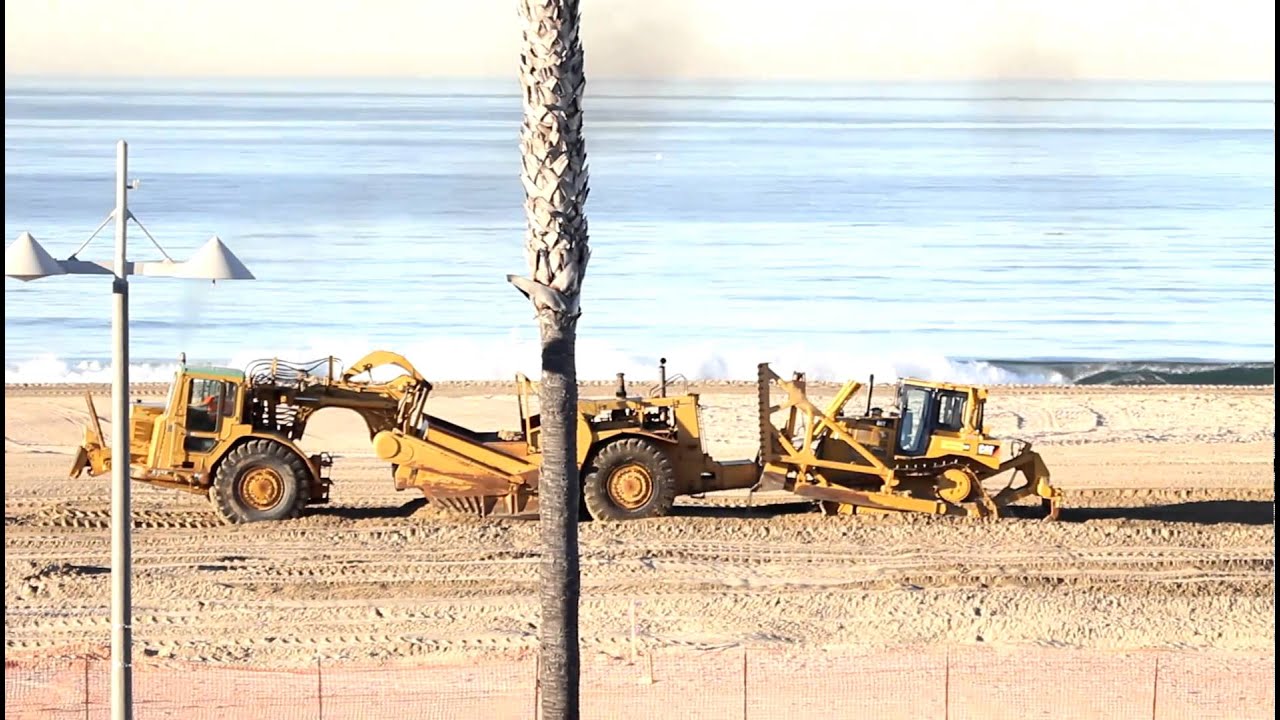 Cat 627E Wheel Tractor Scrapers - Venice Beach CA - YouTube