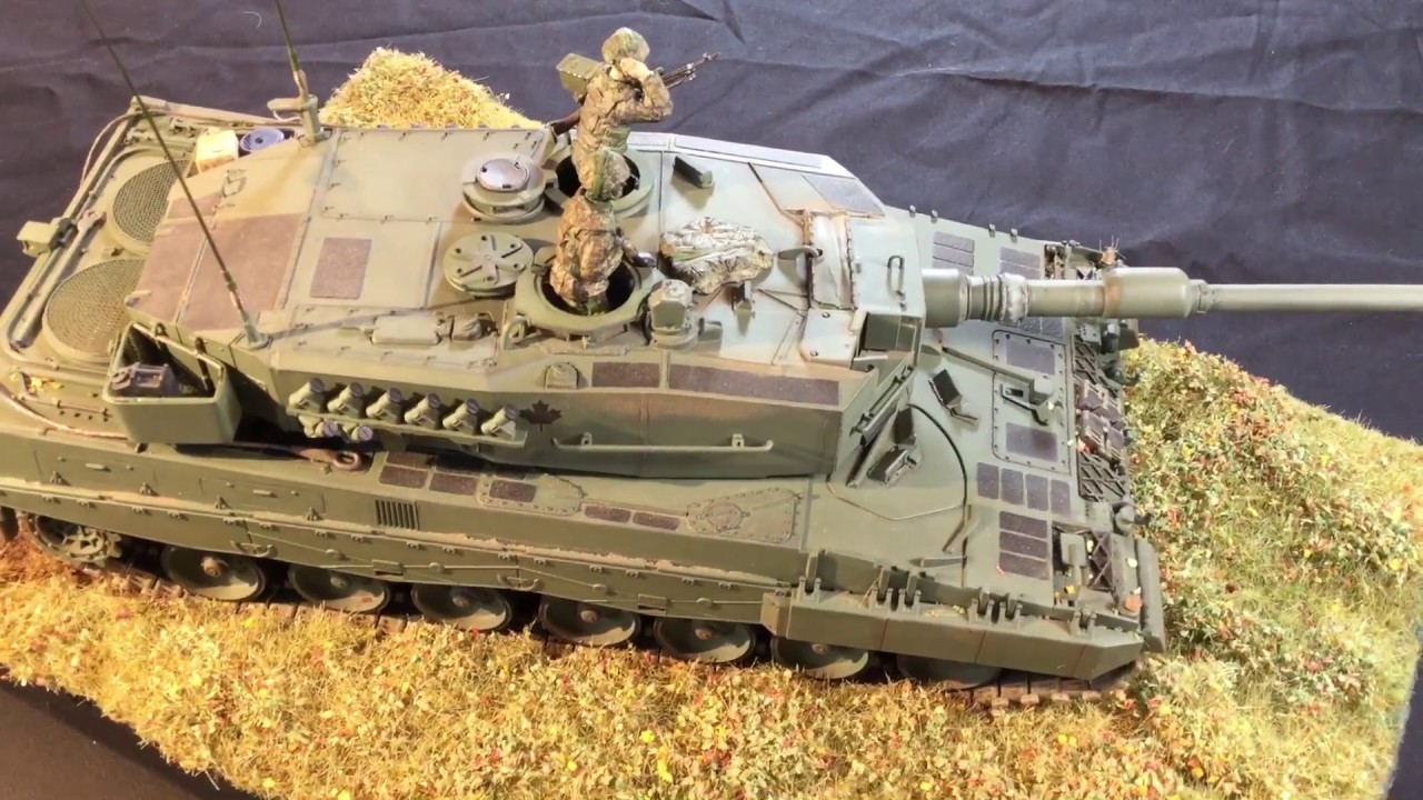 1/35 HOBBY BOSS CAN LEOPARD 2A4 BUILD REVEAL/FINALE - YouTube