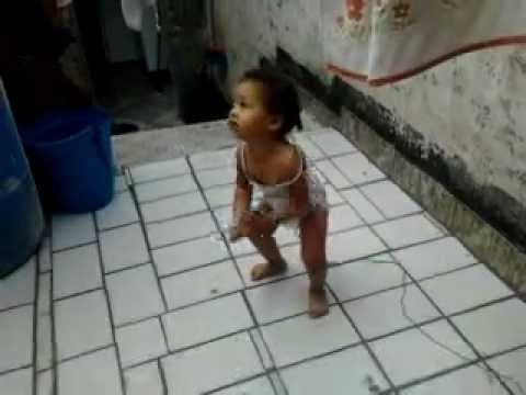 dançarina biazinha versão funkeira