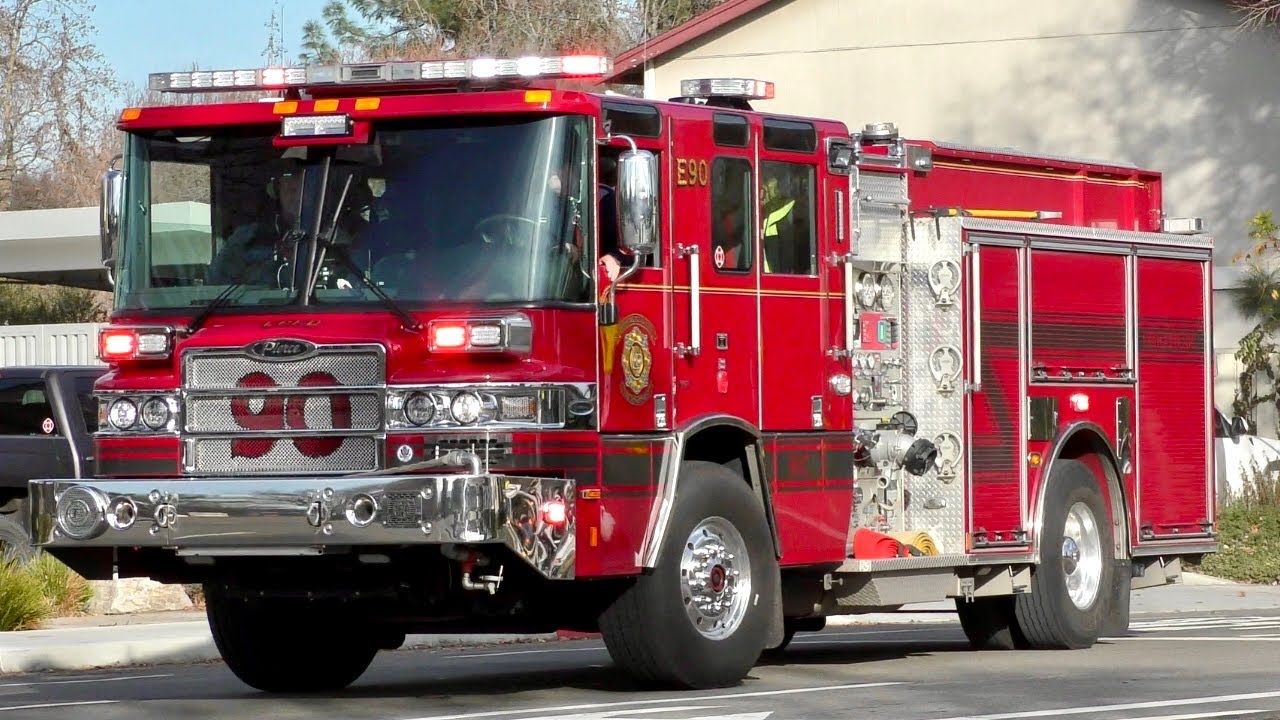 Livermore-Pleasanton Fire Dept. Engine 90 Responding - YouTube