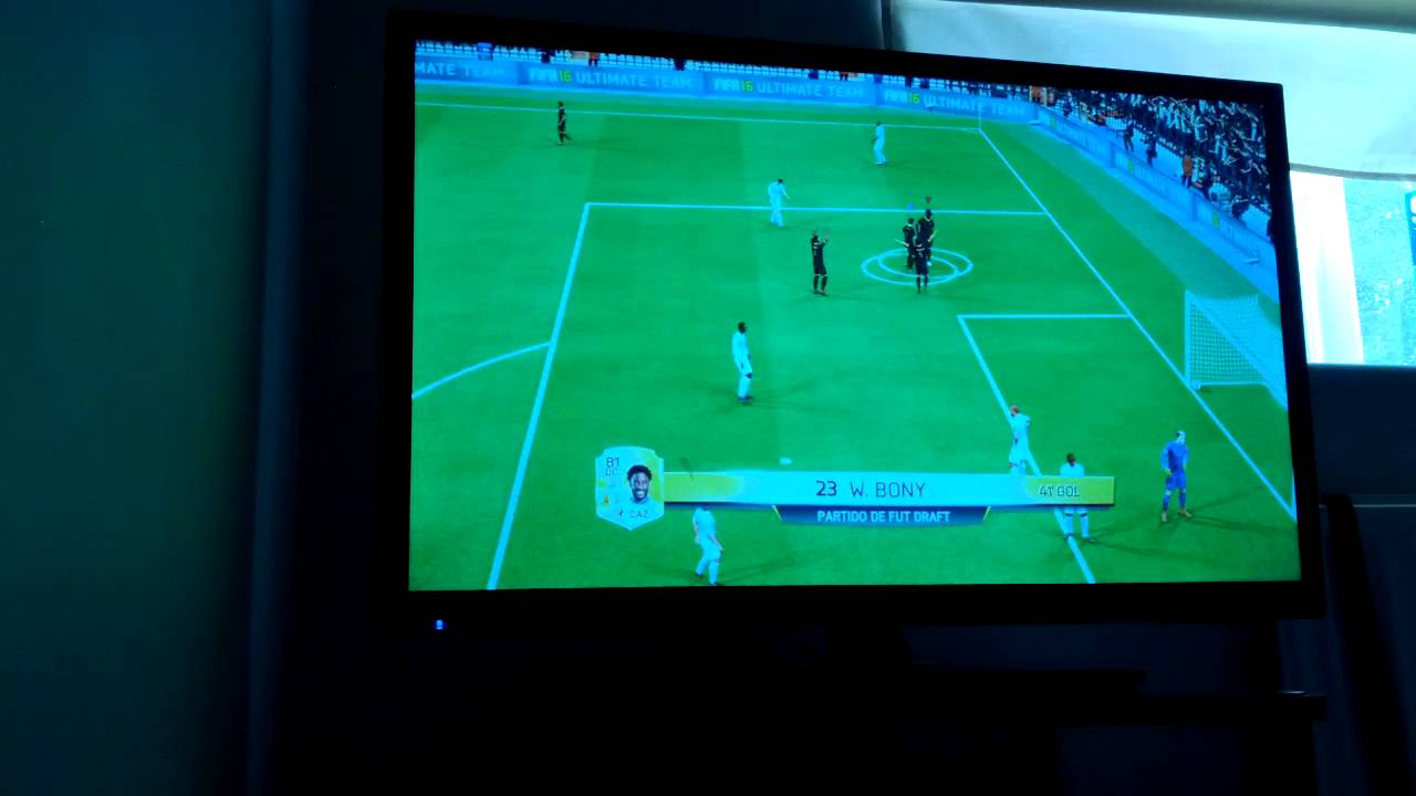 Fifa 16 playing with my friend - YouTube