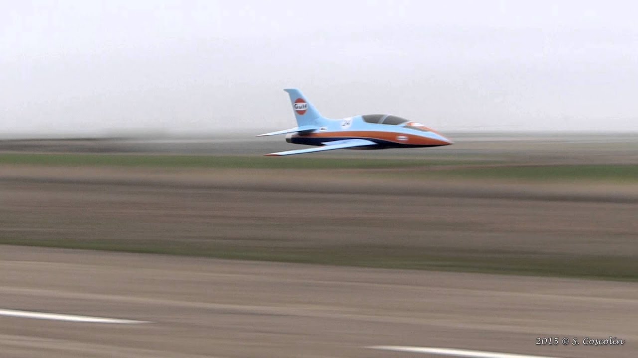 Estreno Jet Bull - Gulf deco pilotado por Jesús Bagües - YouTube