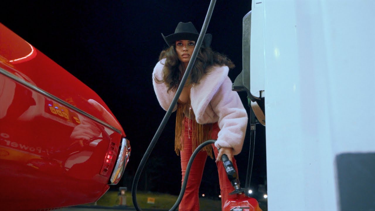 Hannah Monds - Burn It Down (Official Short Film) - YouTube