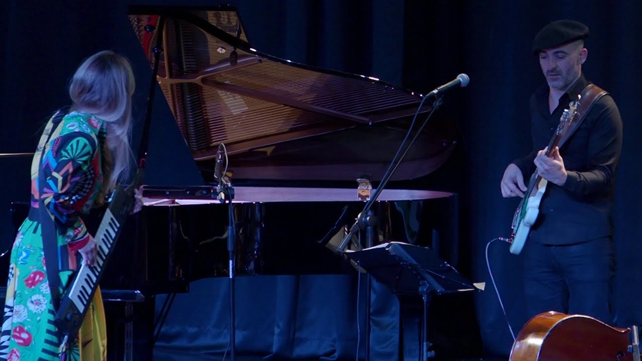 Lucía Rey Trío - Nómadas - YouTube