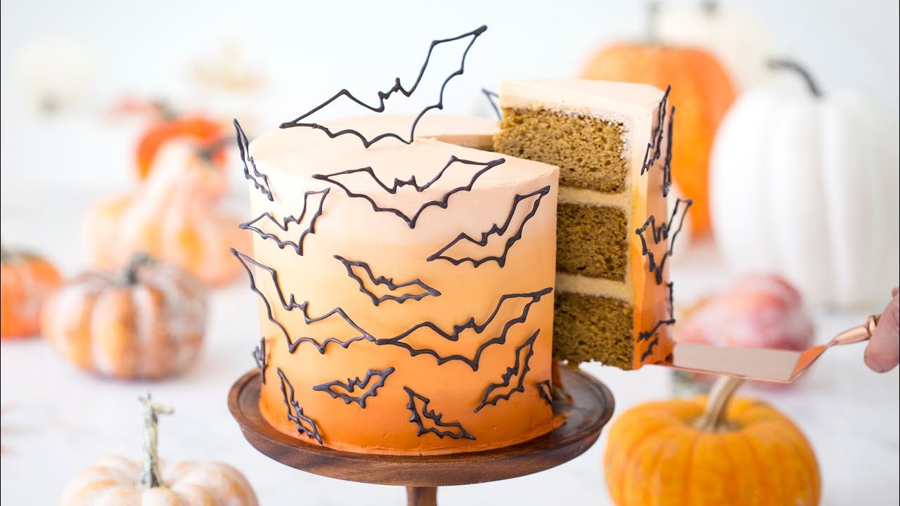 How to Make a Halloween Bat Cake - YouTube
