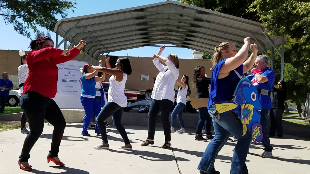MADERA BHS 2016 DANCE OFF - YouTube