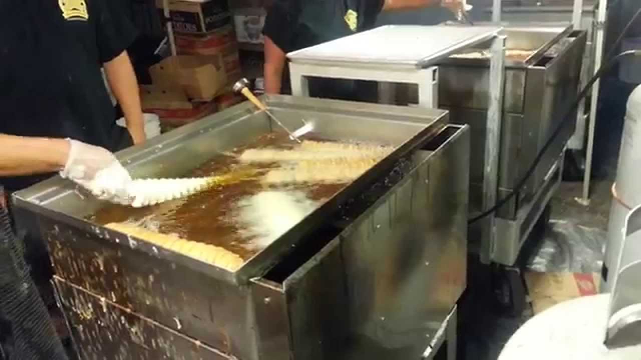 Swirling Potato on A Stick {Jennie's Travel & Food} - YouTube