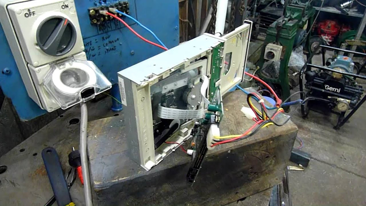 Flaming Motor and PC CDROM and HDD Burn Up on Mains Power - YouTube