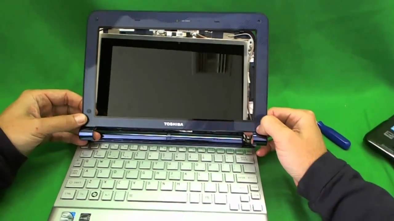 Toshiba NB205 Netbook Screen Replacement Procedure - YouTube