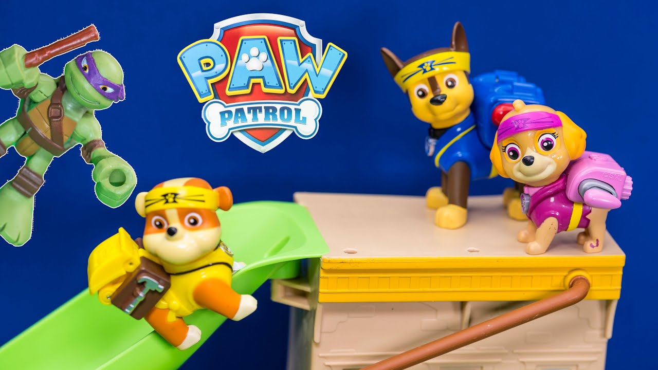 Playing with Paw Patrol Pup Fu Toys with Teenage Mutant Ninja Turtles ...
