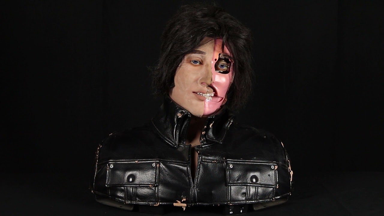 WowWee Alive Elvis Animatronic Bust - YouTube