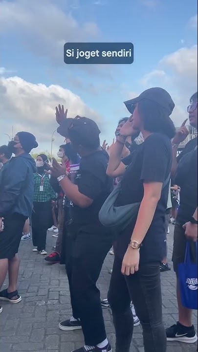 Tipe-Tipe Orang Nonton Konser Musik! 👀 - YouTube