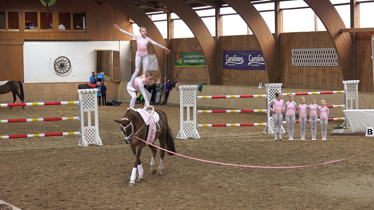 Voltigieren Kür 1 Mannschaft - YouTube