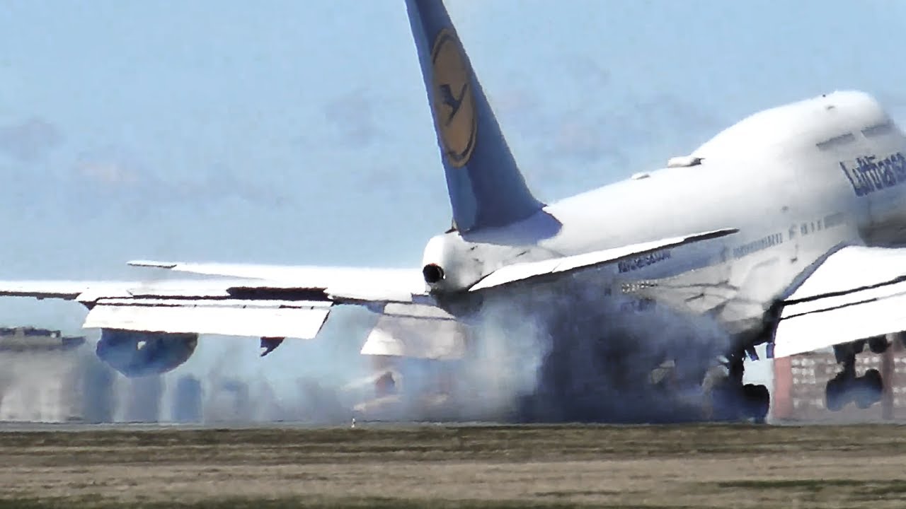 747 Pilot Forgets to Flare - YouTube