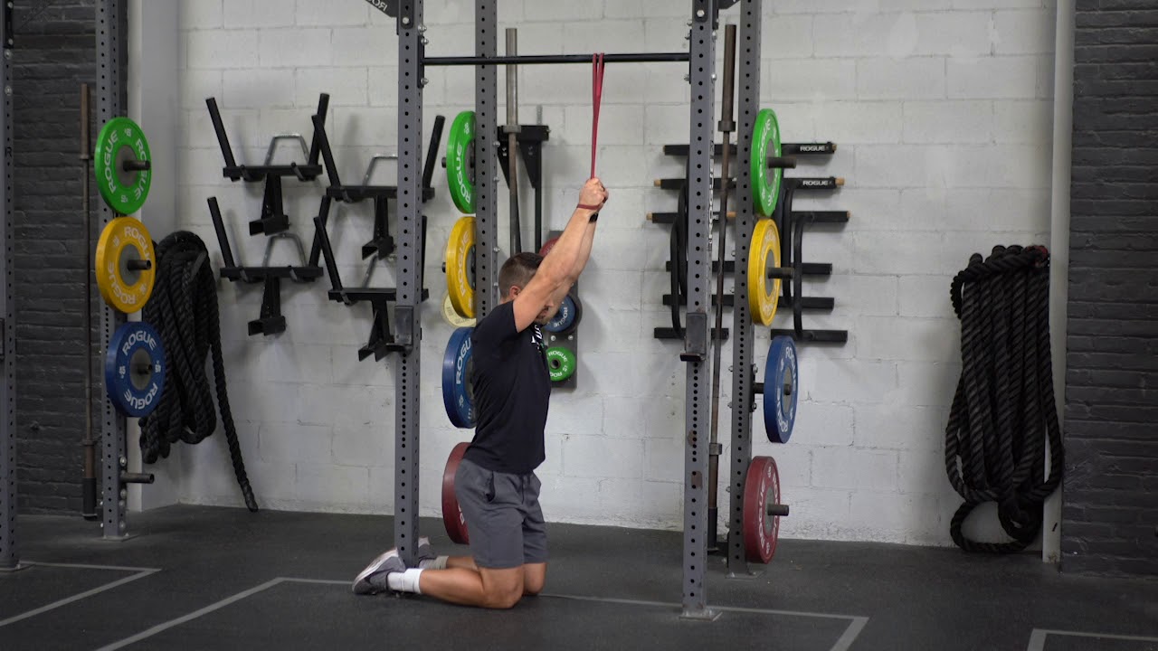 Alternating Single-Arm Banded Pull-Downs | CrossFit Invictus - YouTube
