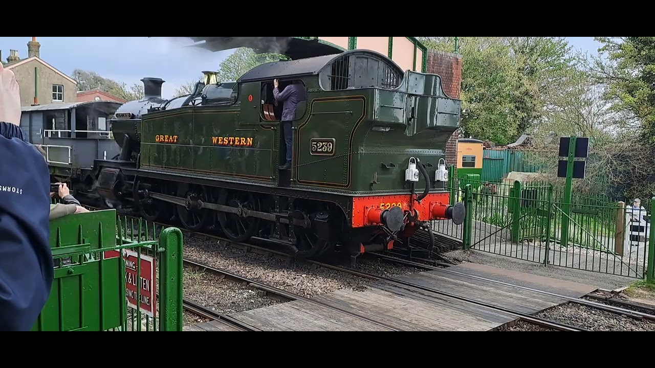 Great Western Collett 5205 class loco 5239 'Goliath' at Ropley MHR 23.4 ...