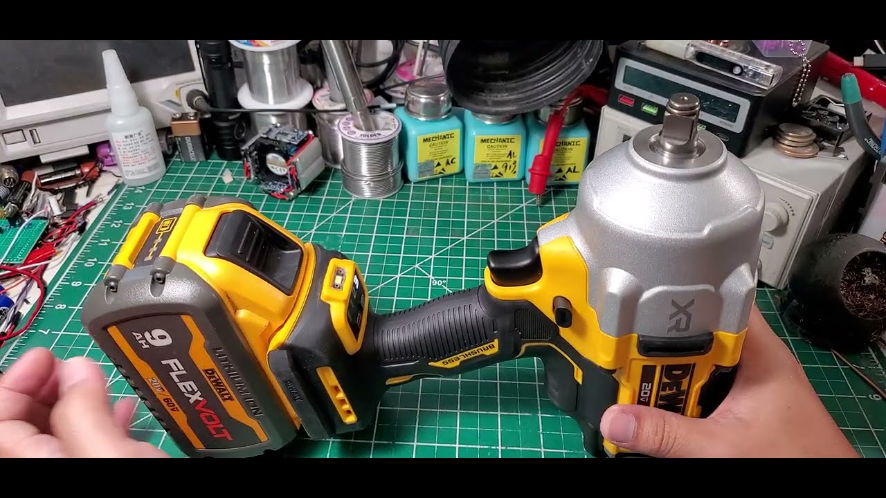 Dewalt 20V Max XR 1/2 in High Torque Impact Wrench | DCF961 | Unboxing ...