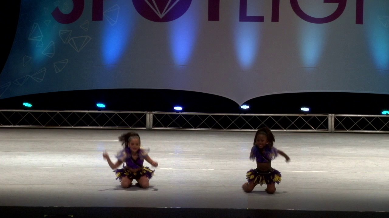 Kam's Runway Duo 2017 Spotlight Dance Competition Runway Age 5-6 - YouTube