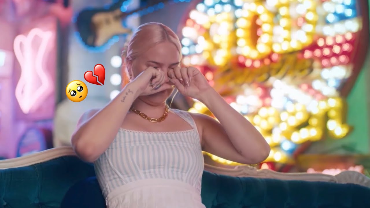 Anne marie crying 🥺 Don’t cry my princess 🤍 - YouTube