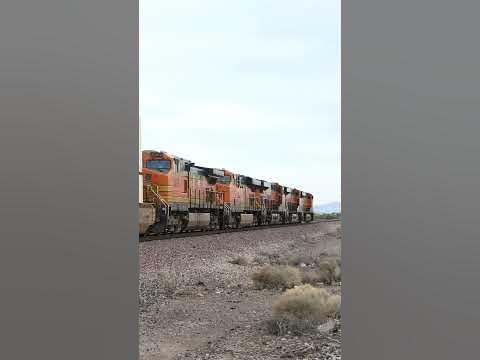 BNSF 7407 EB Z TRAIN MP 733 NEEDLES SUB 1-11-2023 #youtubeshorts #bnsf #railfanning - YouTube