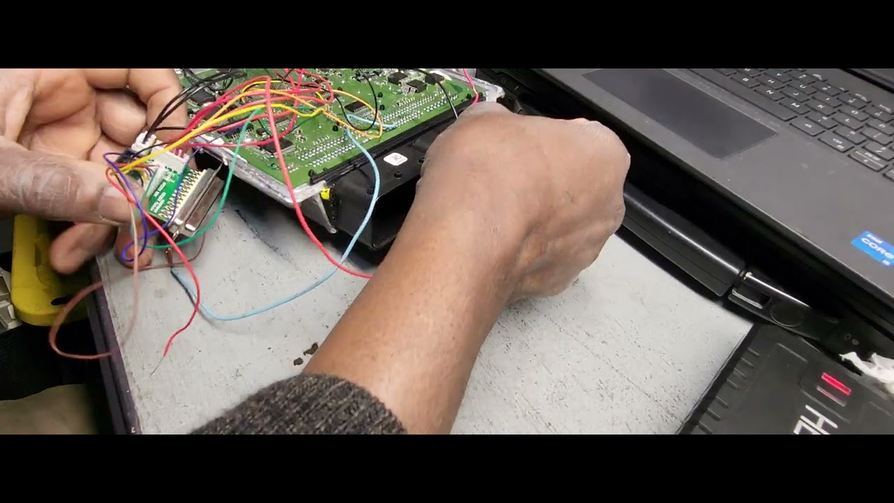 How To Read Write A BMW Engine Computers Autohex/Hexprog - YouTube