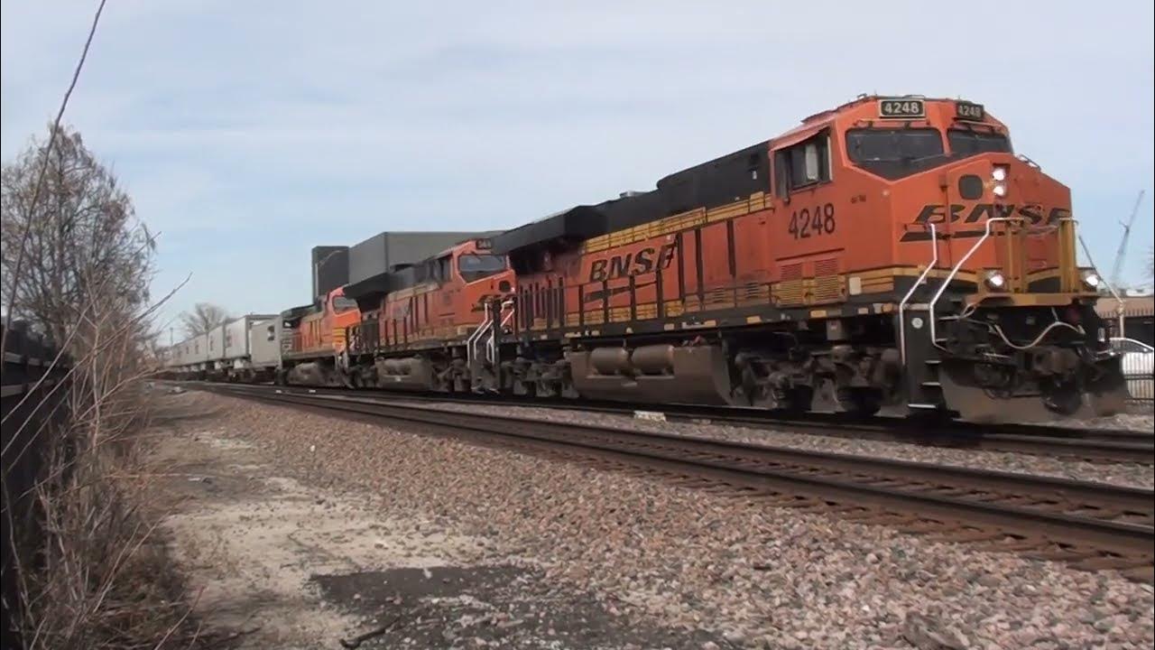 BNSF #4248 Leads WB Intermodal. Olathe, KS 4/9/22 - YouTube
